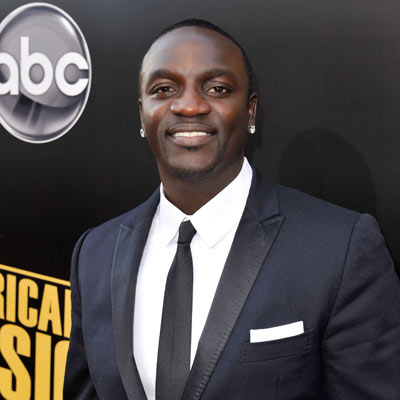 akon-black-attire - BritAsia TV